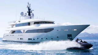 43m CRN yacht Polaris sold